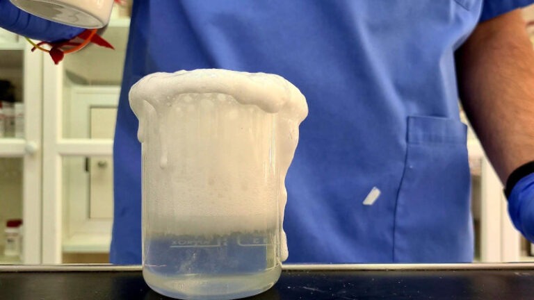 Agua de Burow o Solución de Burow | Salud | Mujer con salud